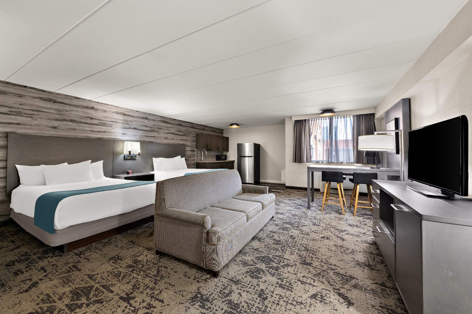 Efficiency Suites - Ontario Hotel