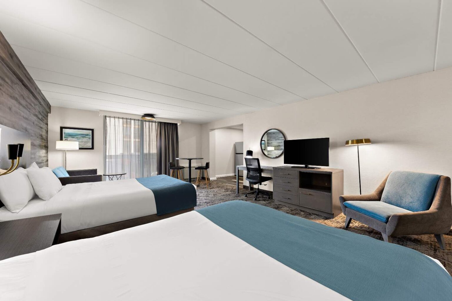 Efficiency Suites - Ontario Hotel