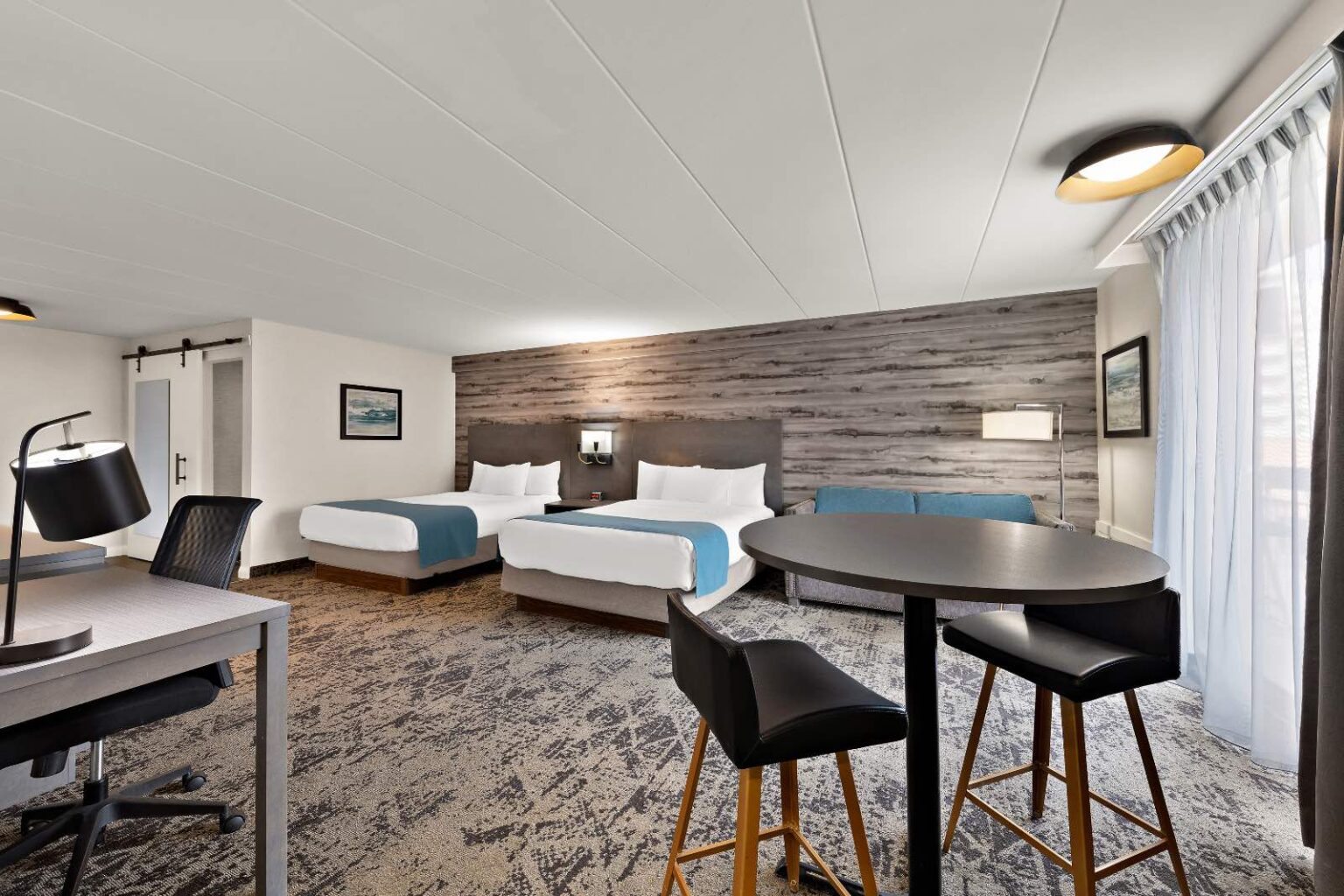 Efficiency Suites - Ontario Hotel